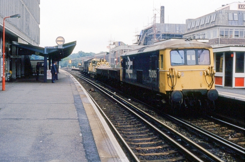 Crawley Station